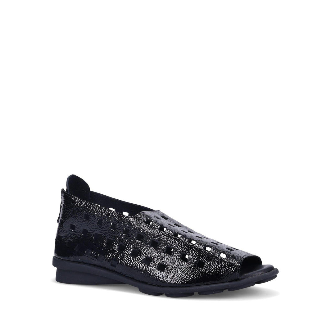 Brand Partner: Arche Collection – Ron White Shoes